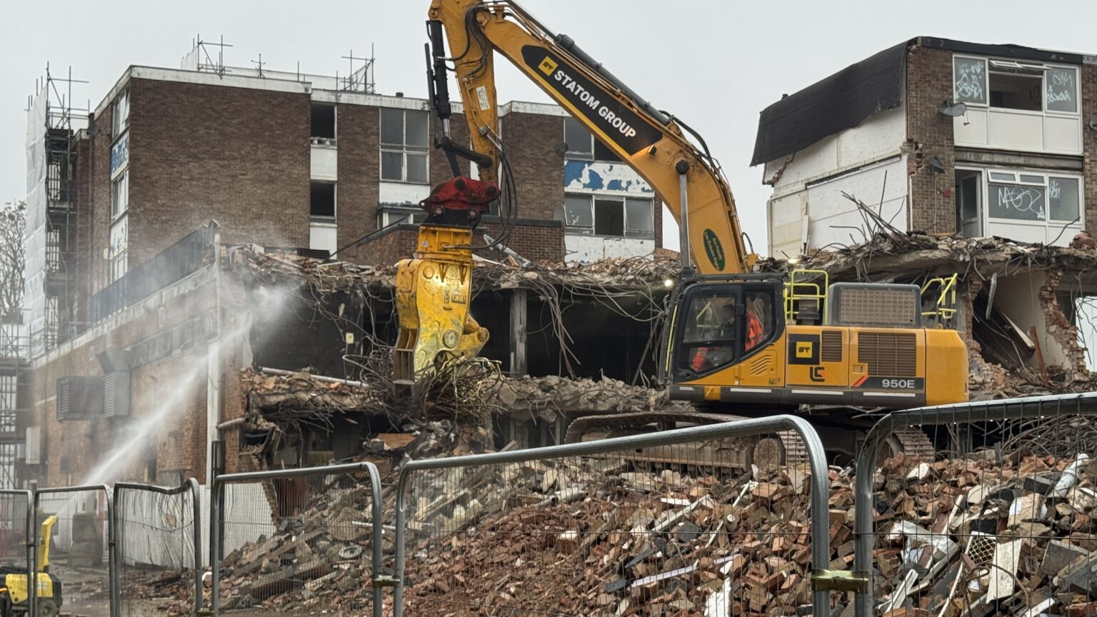 Leegate demolition in video and pictures – Lee Manor Society